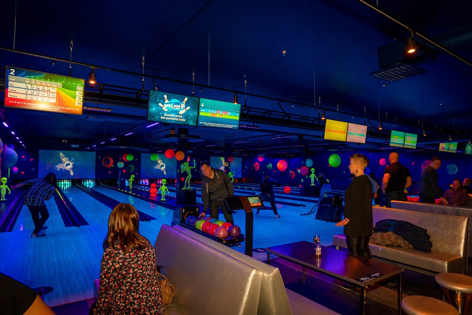 Oulu - Space Bowling & Billiards